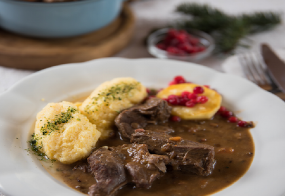 Wildragout Mit Eierschwammerl _ Weinviertler Wildragout Rezept – ZIGM